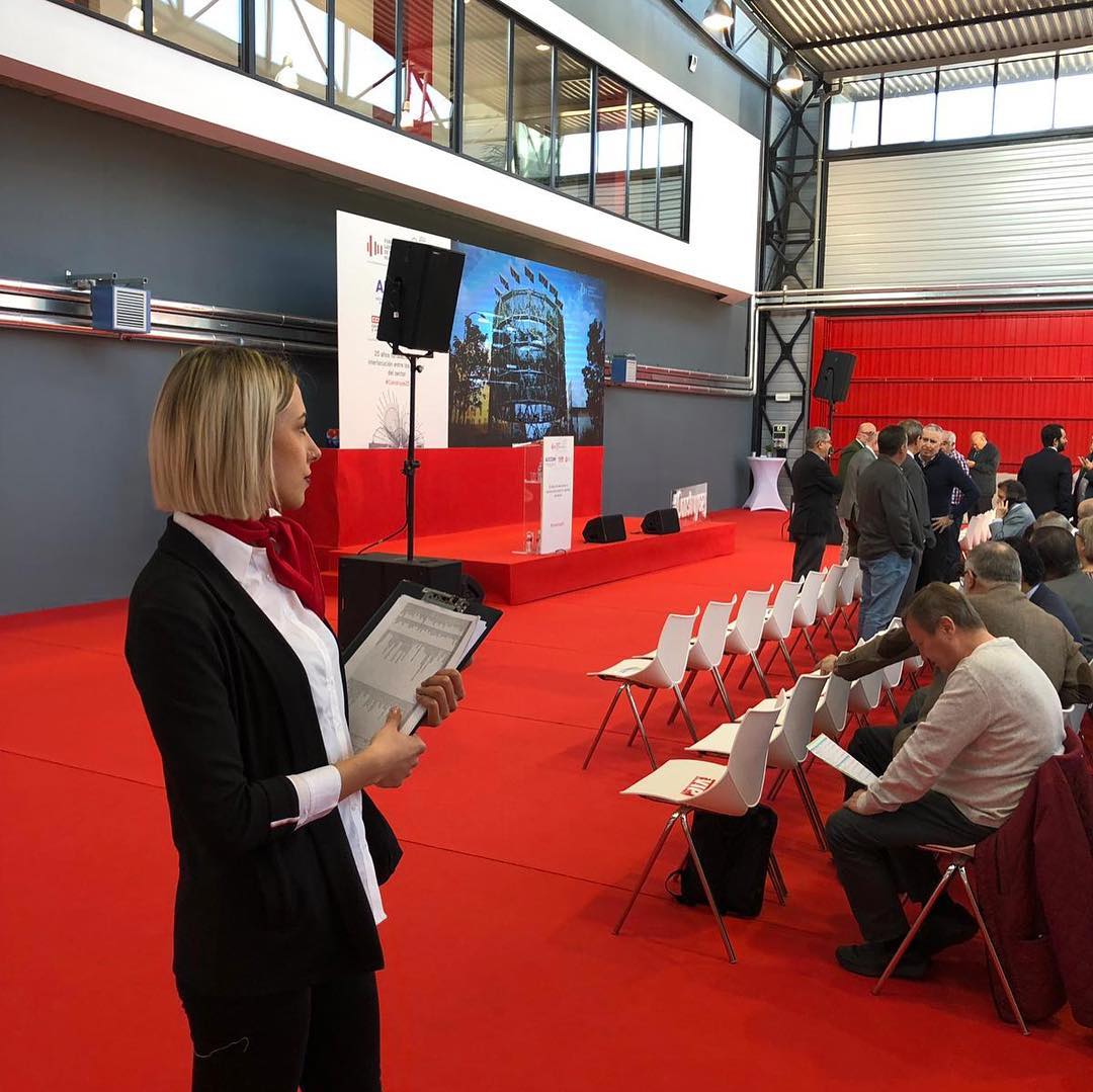 Azafatas para eventos en la Comunidad de Madrid - Event Management™